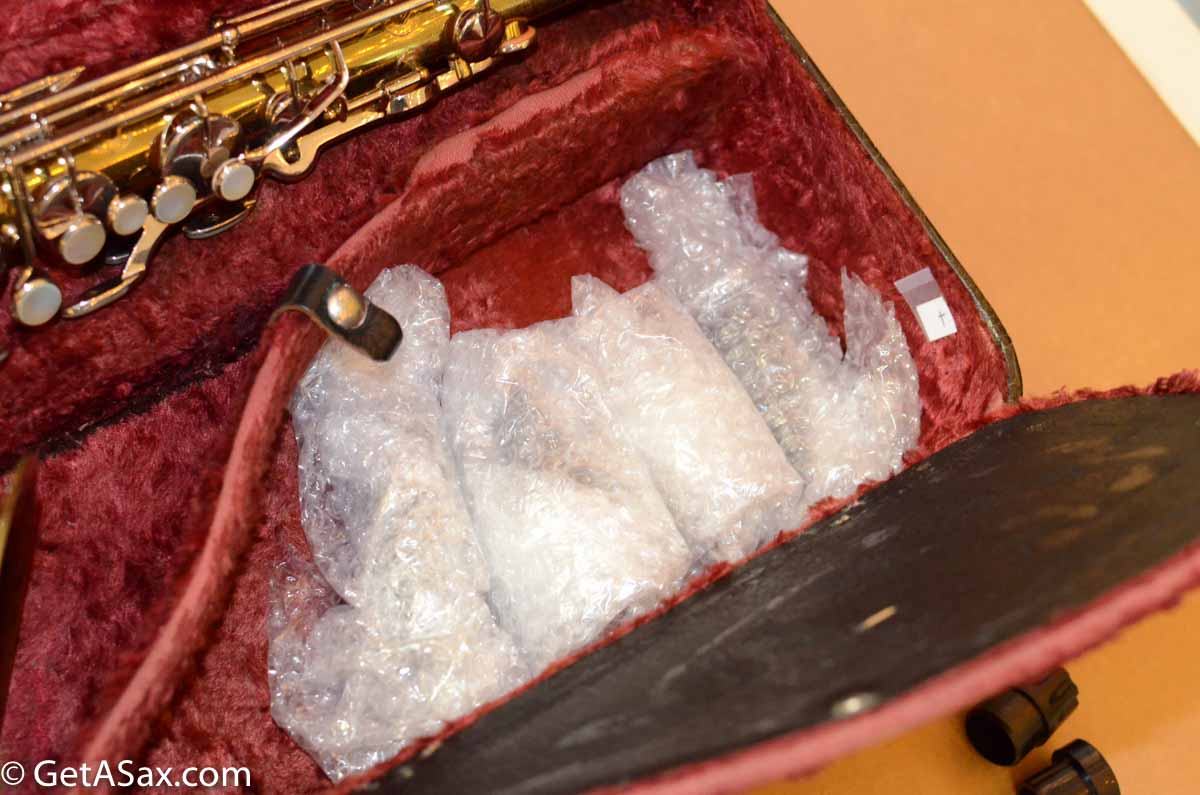 How to Pack and Ship a Saxophone Safely: Guide with Photos - www ...